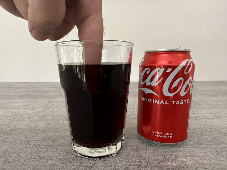 Kippe diese beiden Dinge in den Abfluss und STAUNE WAS PASSIERT